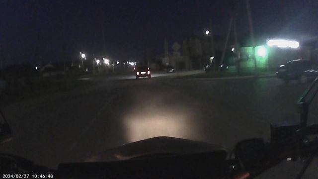 ПОКАТУШКИ НОЧЬЮ НА МОТОЦИКЛЕ