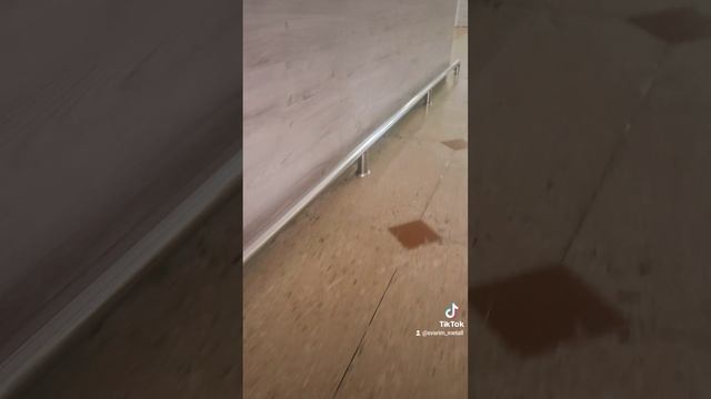 Пристенник из нержавеющей стали I Ограждение из нержавейки