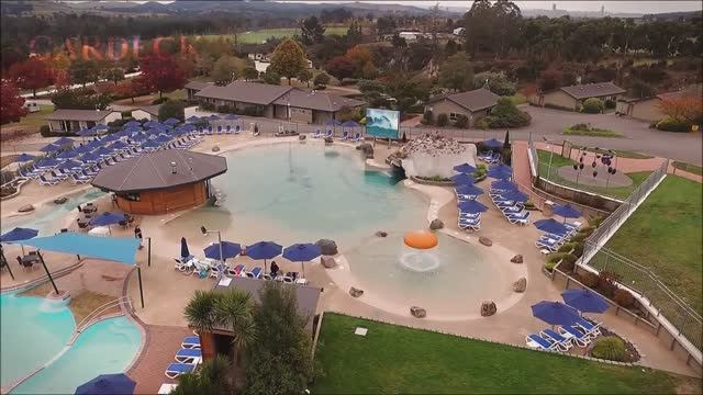 Итальянские шезлонги Nardi  Alfa, Omega Eden и Tropico на объекте