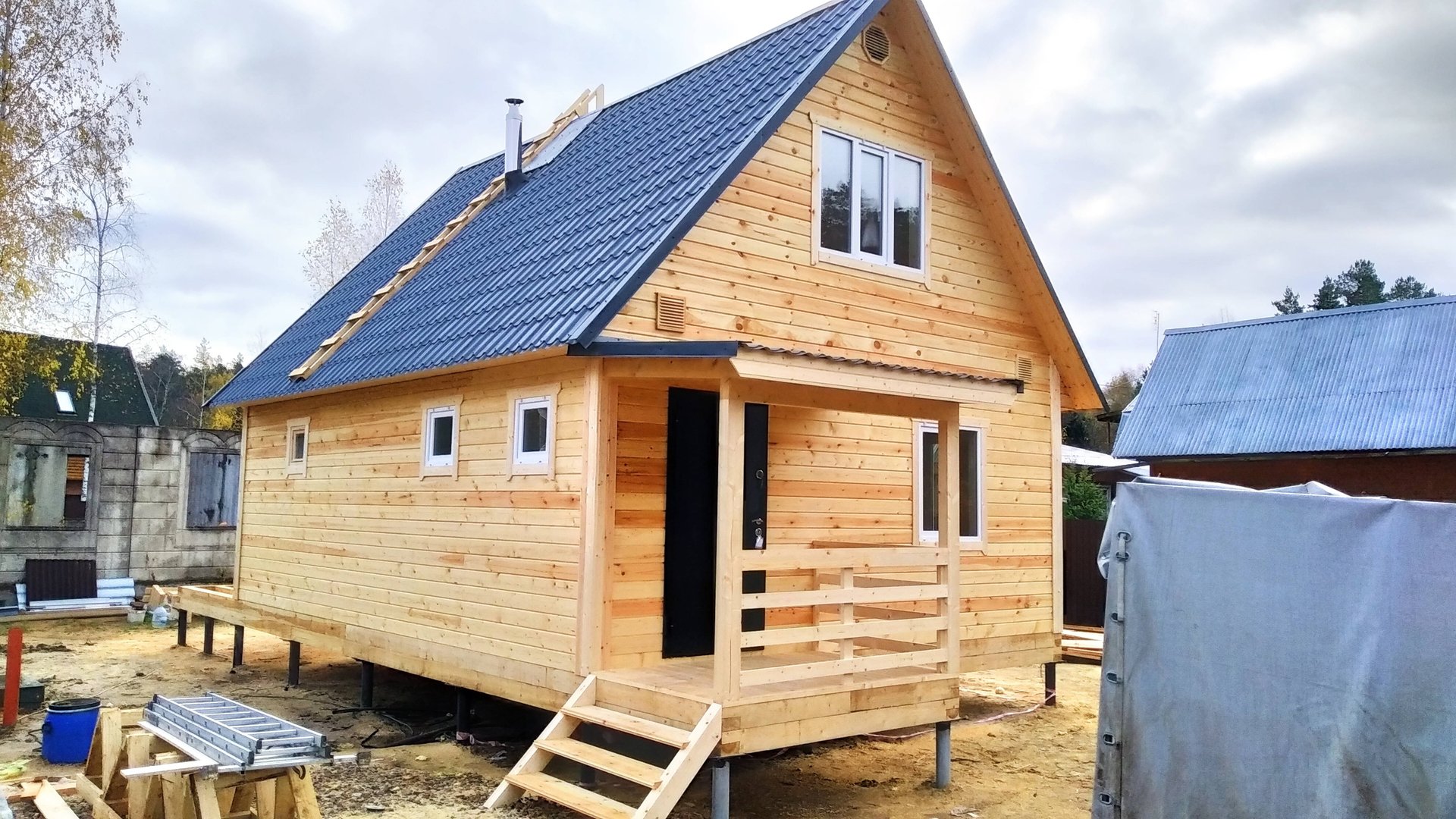 Баня 6 на 8 с мансардой / По индивидуальному проекту.