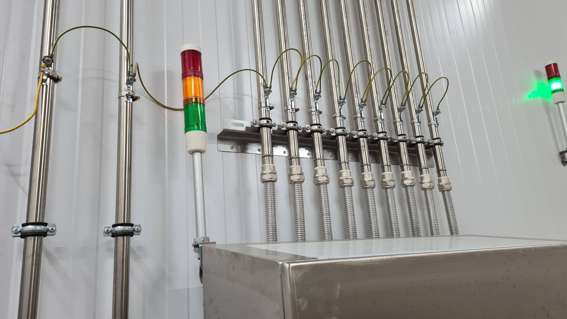 Автоматическая пенная мойка спирального фризера