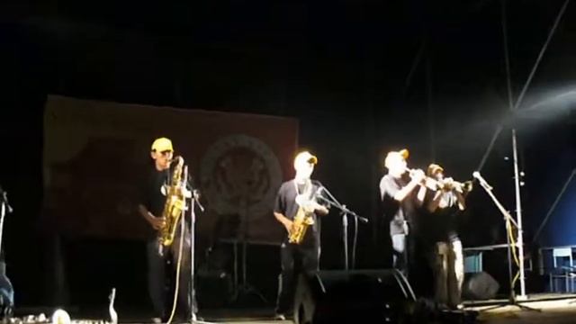 духовой оркестр. www.ustuhure.com