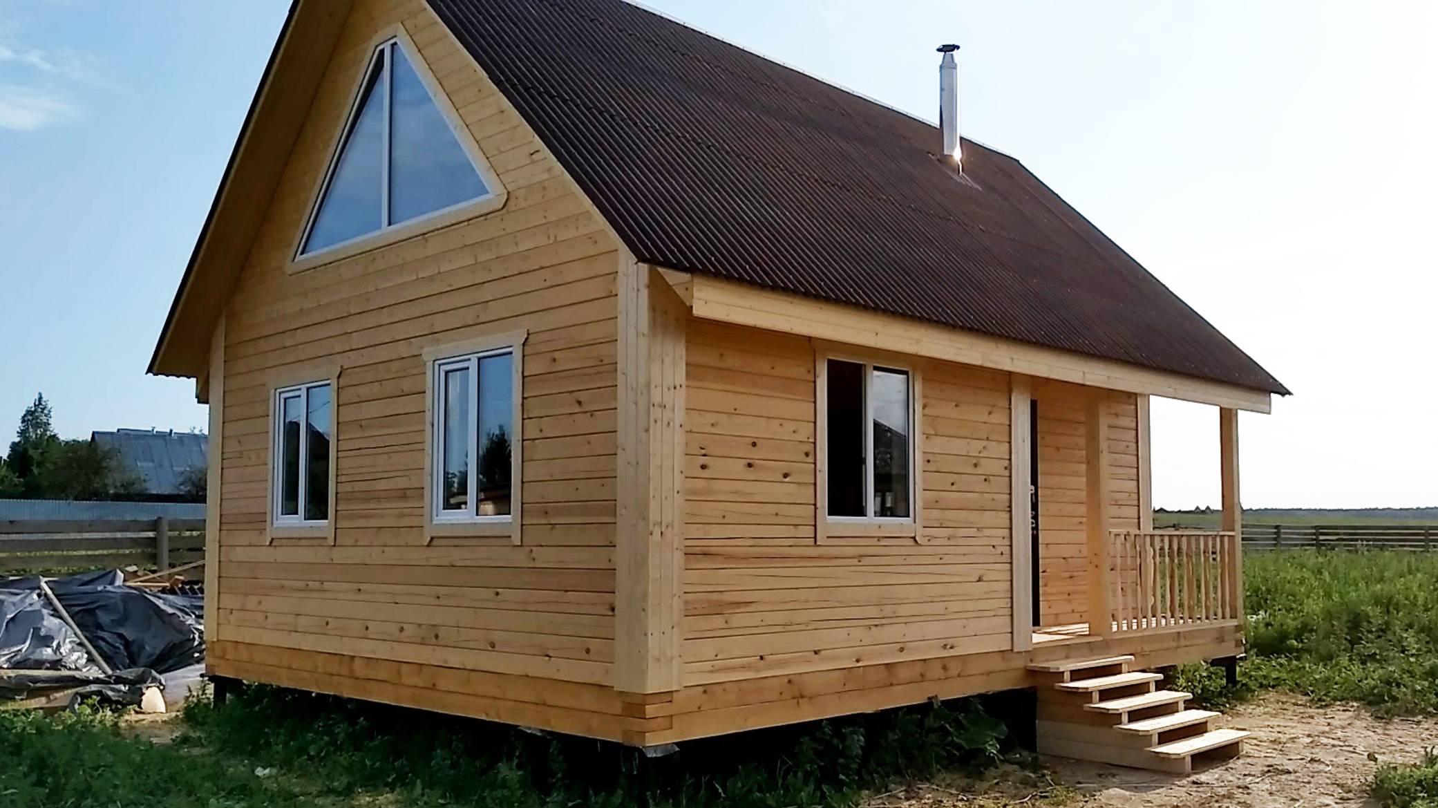 Обзор бани со вторым светом.