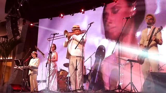 Оскар жаз Бенд. Mack the Knife.19/06/2014  Backstage