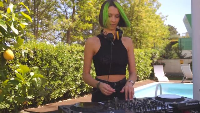 Miss Monique - MiMo Weekly Podcast 039 [Melodic Techno & House DJ Mix]