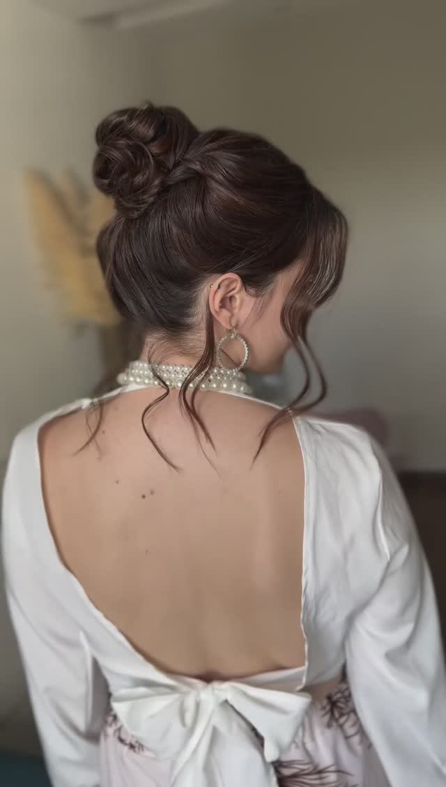 Быстрый небрежный пучок с текстурой #прическа #укладка #пучок #текстурныйпучок #волосы