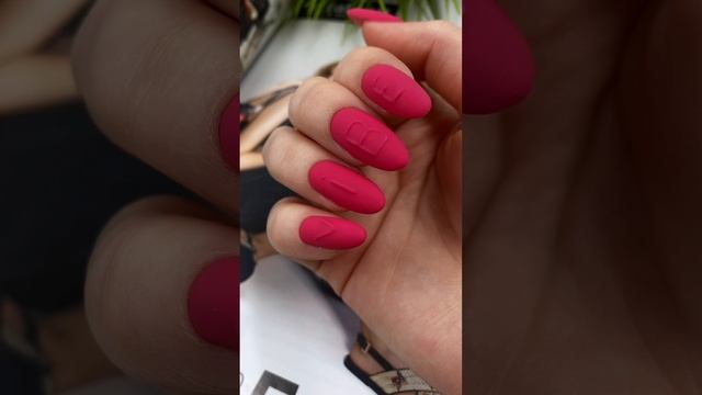 Маникюр с покрытием гель-лак в студии Chernika Nails г.Казань