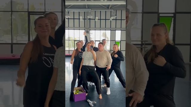 Потому что мы - команда❤️🔥 #студияаннысеровой