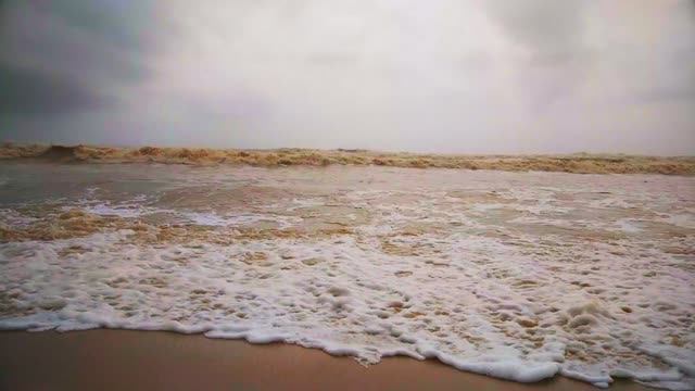 Утром наконец увидели море - необычное... Тунис. День-2