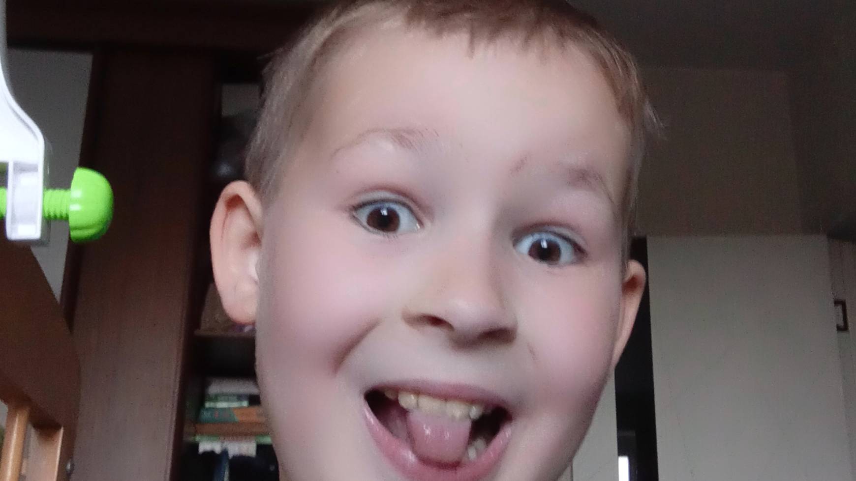 делаем стол и чароемся + вепкамера