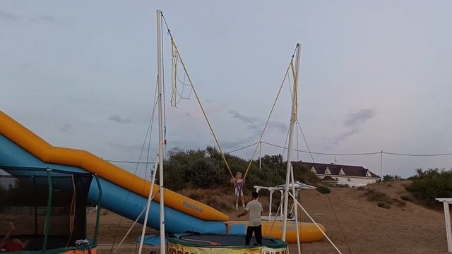 Отдых в Анапе: аквапарк Тики-так, пляж ЖК «КАВКАЗ», главный пляж Джемете и детский батут