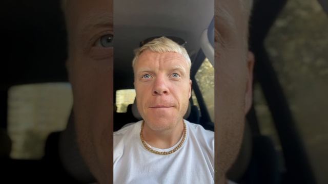 Мы ни те кем себя считаем, мы частички большего!!!