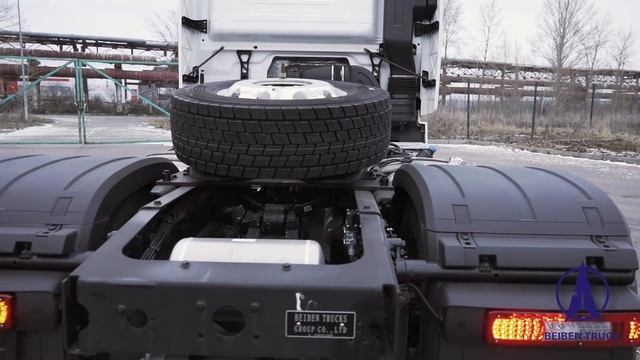 Тягач 4х2 1848S Белый