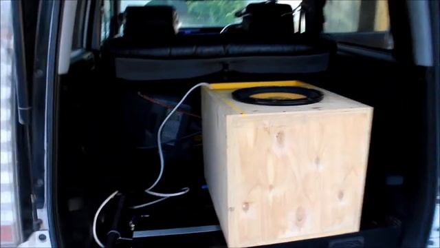 Helon 12 SPL сабвуфер