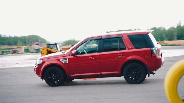 Илье 23 года