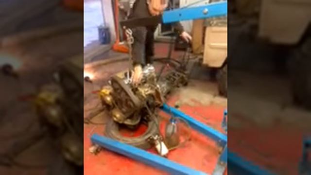 Запуск ВАЗ 341 состыкованного с коробкой ЛуАЗ 969М