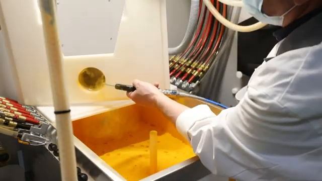 POLYTEG - GEMA новый порошковый центр OptiCenter OC09 - наглядно  как поменять цвет и почистить все.