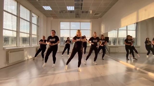 Танцевальный фитнес  #MetroDANCE