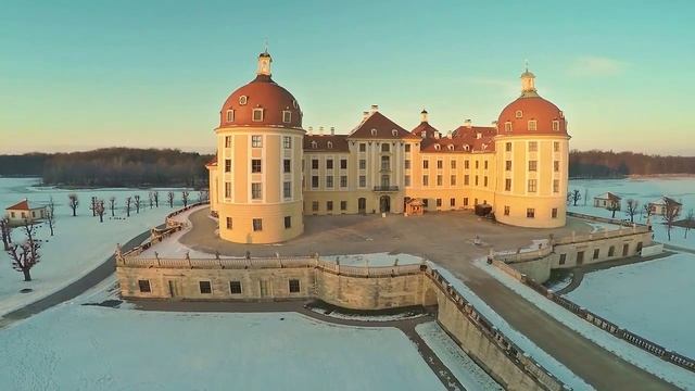 Замок Морицбург Германия.