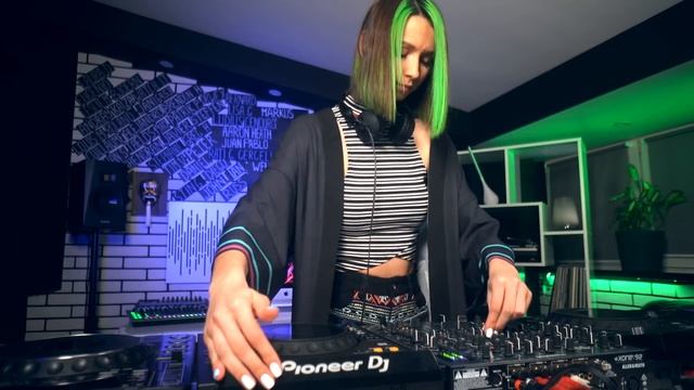 Miss Monique - Special B'day Podcast 2021  [Progressive House Melodic Techno DJ Mix] 4K