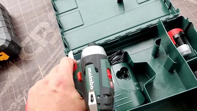 Лучший шуруповёрт для строительства MAKITA PowerMaxx BS