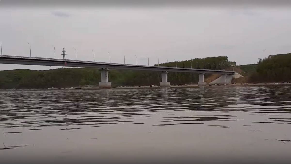 КАТАЕМСЯ НА ЛОДКЕ ПО ПРОТОКАМ РЕКИ  АМУР.