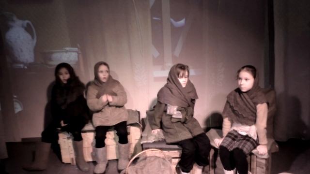 «Мы тоже хотели жить...» Сильный отрывок из спектакля посвященного детям блокадного Ленинграда.
