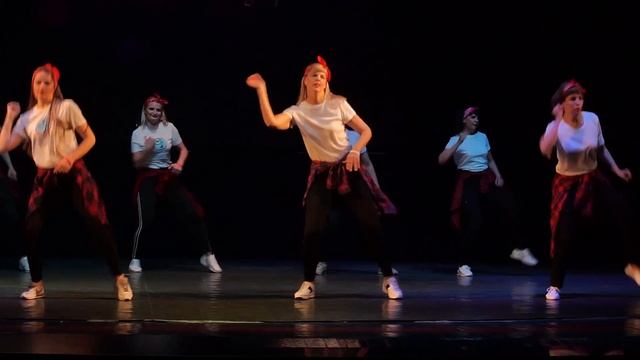 Зумба Фитнес • Школа танцев Metro Dance в Смоленске