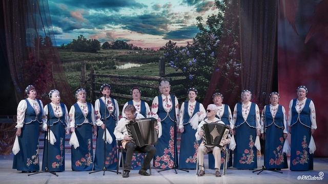 Дивноморские подружки - СИНЕГЛАЗЫЙ ГАРМОНИСТ