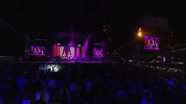 Céline Dion   Loved Me Back to Life Live in Quebec City 1