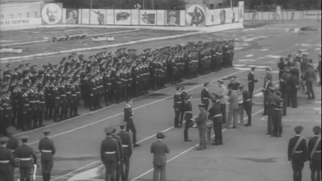 Выпуск 1980 года в Омском ВОКУ (Журнал "Советский воин")