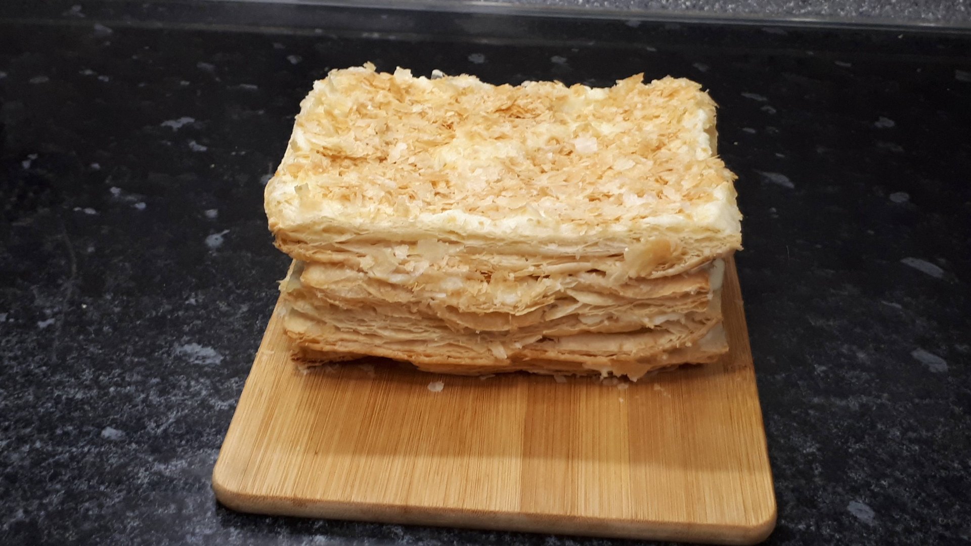 Слоеный торт//быстро и вкусно