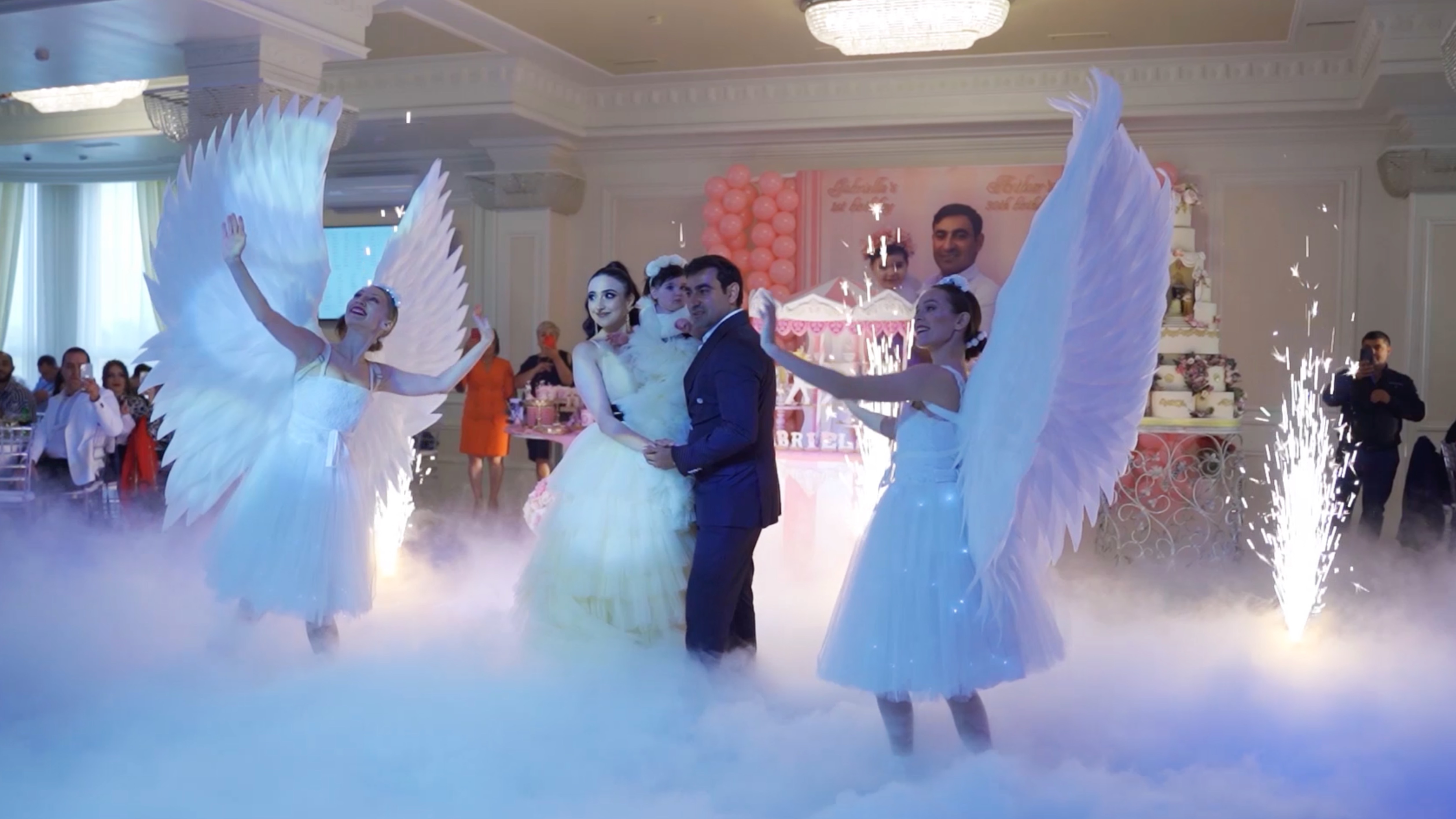 Ангелы на выписку, на крестины, на свадебный танец