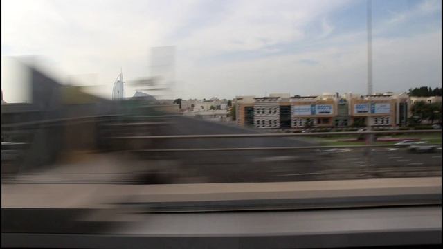 Дубай  из окна Метро - DUBAI