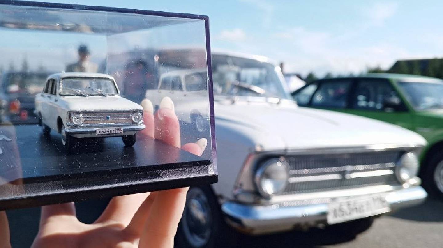 Москвич в масштабе | Сделал модель своей машины | 1:43