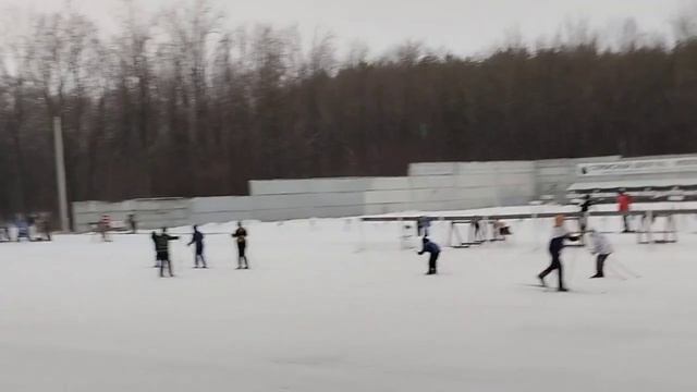 Тренировка по биатлону на лыжной базе Заря