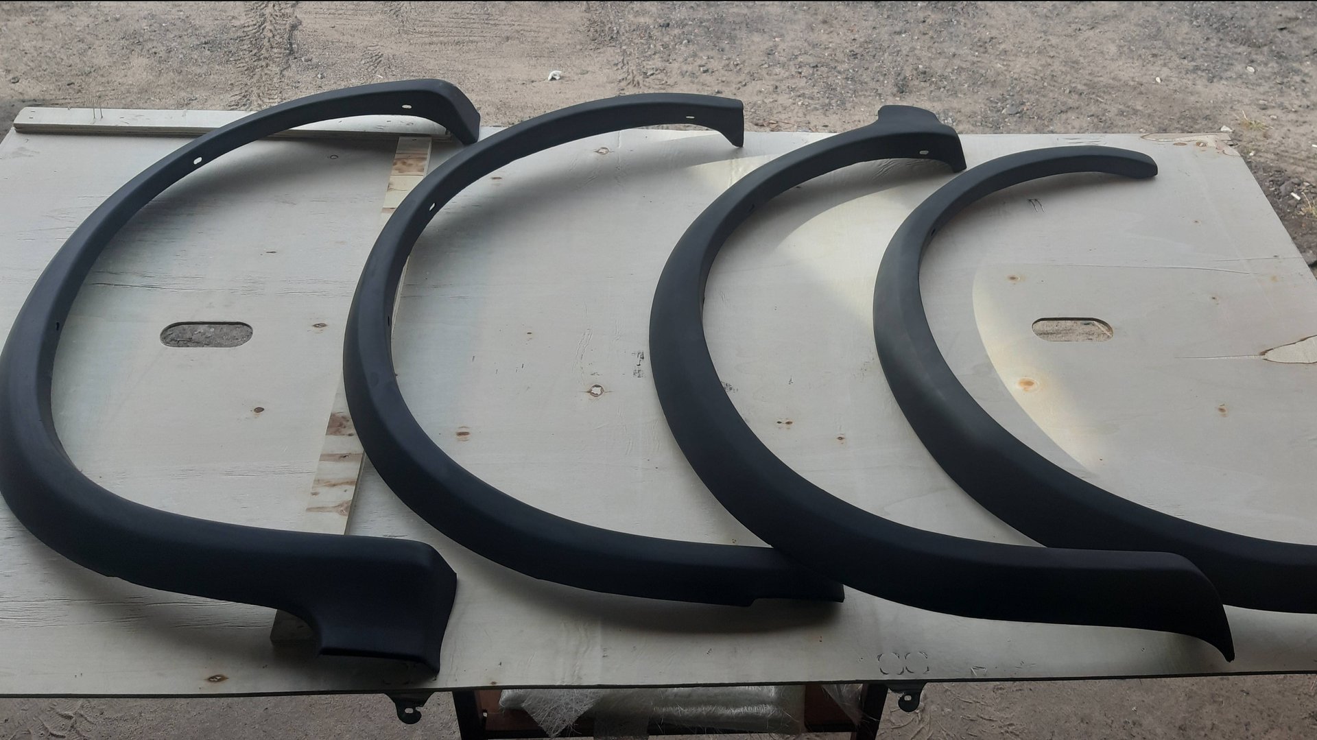 Восстанавливаю серпы Golf 2. Пайка, шпаклевка, покраска