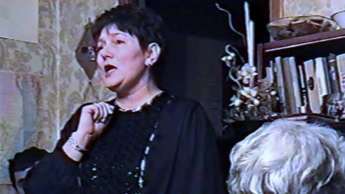 "Случайность встречи" (запись 1997 г.). Автор Вера Смирнова-Журба. Поёт Валентина Фёдоровна Попова.