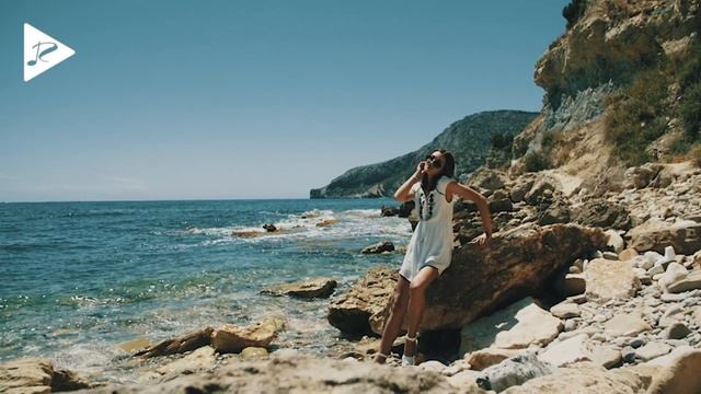 Housenick - Clossing Doors