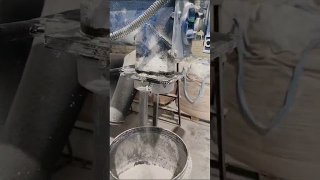 Отзыв клиента🔥 Шнековый питатель с загрузочным бункером. Сырье: пыль фосфата цинка.