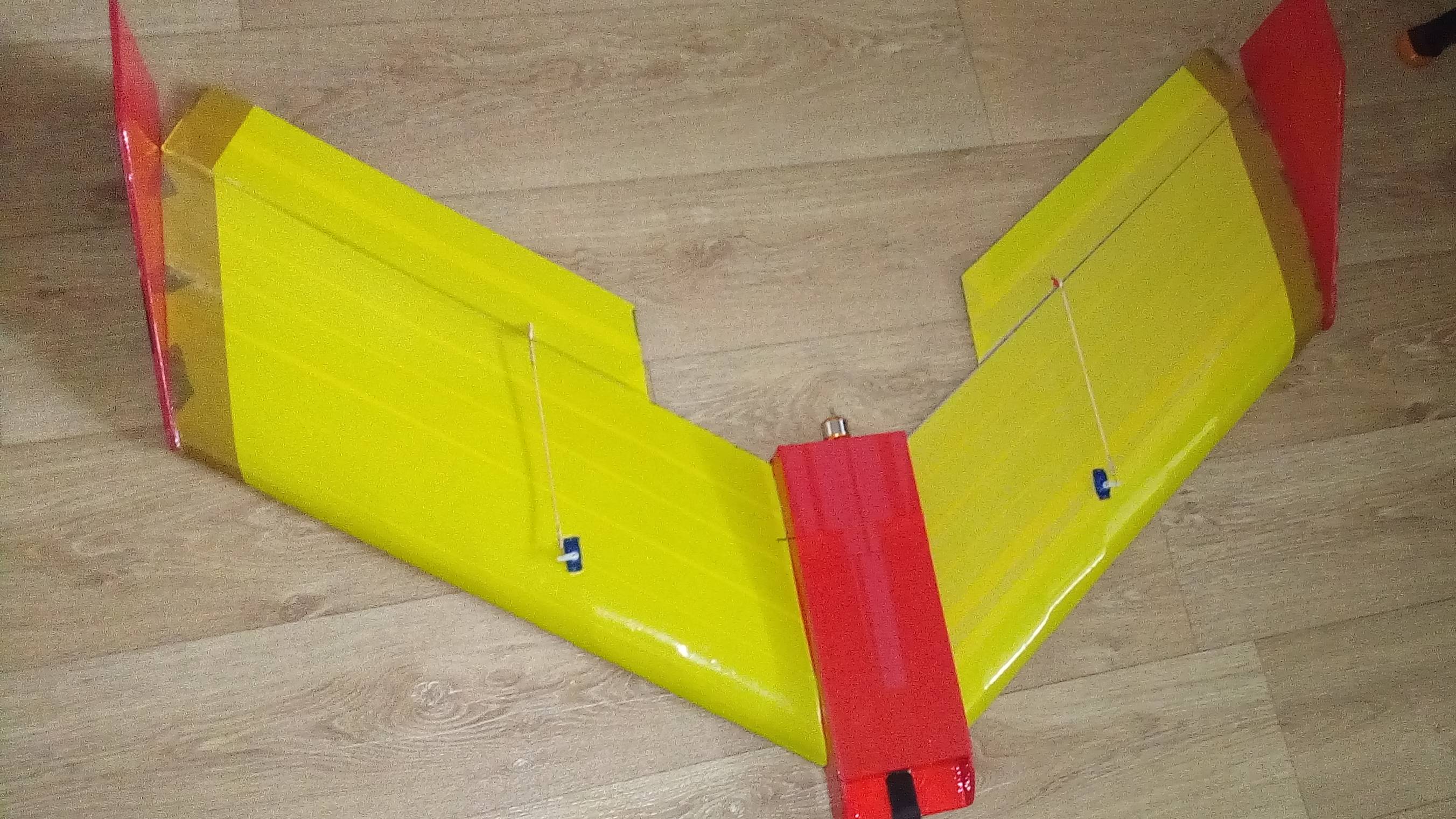 Лето на Летающем крыле 850 Фимполе 3 06-56