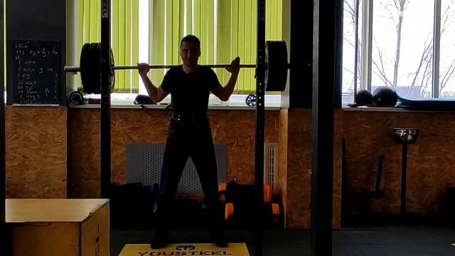 Продолжаем челлендж "Физкультура и спорт в 50 +" 3 приседания со штангой, на зиму в зал...)