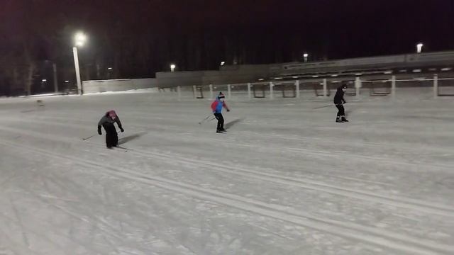31.01.2023 Борьба, азарт и большое желание победить в эстафетах на лыжах