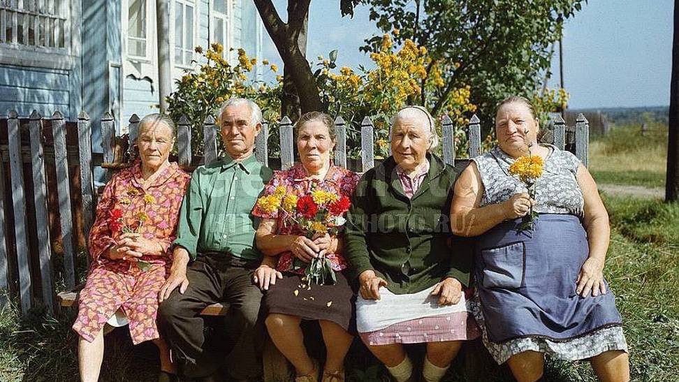 "ЧЁРНЫЙ ВОРОН, Я НЕ ТВОЙ!".. (Фото группы "ТЁПЛЫЕ ВОСПОМИНАНИЯ"), музыка - Дуэт Баянистов "АЛЬЯНС")