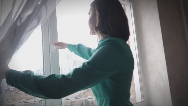 Видео о Махаон. Окна_04.2022