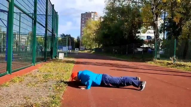 Продолжаем челлендж "Физкультура и спорт в 50 +": 2 отжимания от пола... ♂♀♀