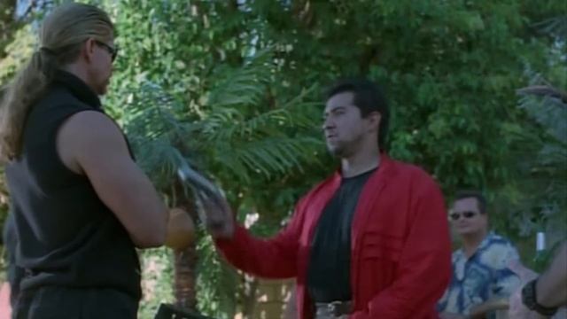 Обзор BadComedian - Красный змей