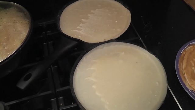 Блинчики с творогом и капустой.