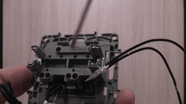 Начало установки Legrand Etika.