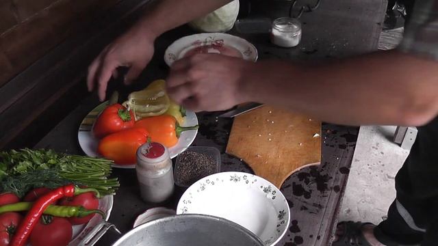 Дымляма узбекская в казане. Узбекская кухня.